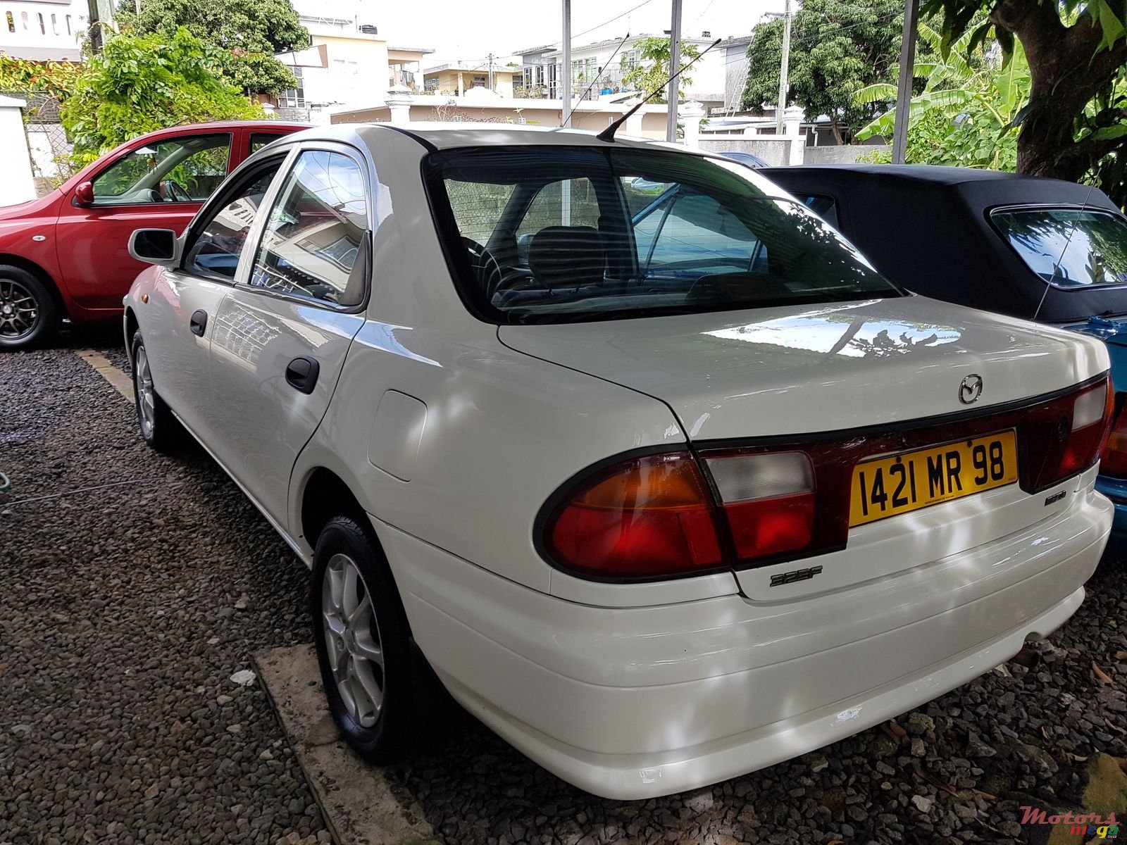 1998' Mazda 323 for sale. Vacoas-Phoenix, Mauritius