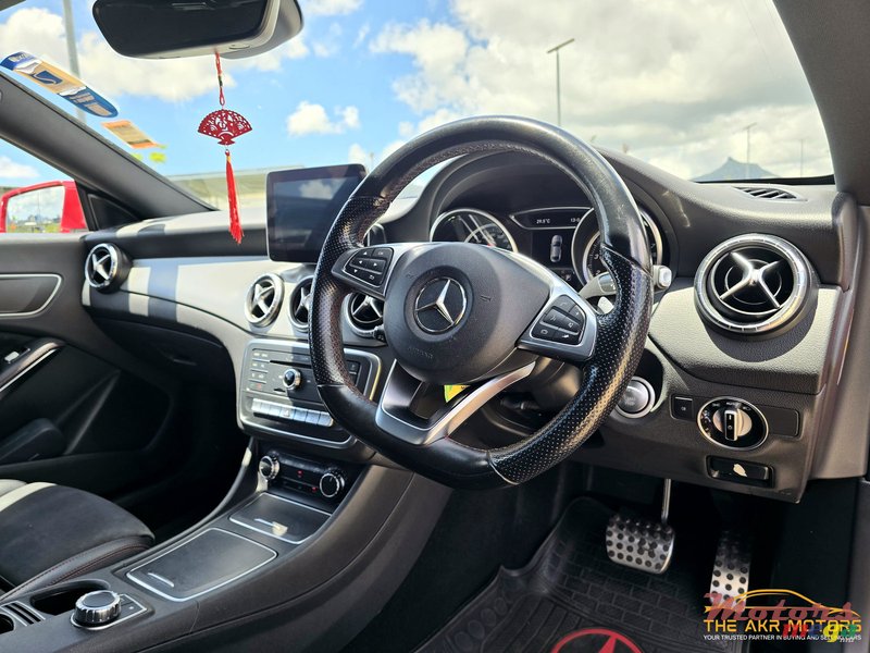 2017' Mercedes-Benz CLA 180 AMG for sale. Moka, Mauritius