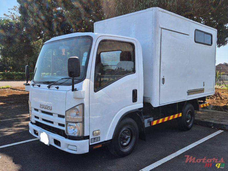 2020' Isuzu Reward NP for sale. Vacoas-Phoenix, Mauritius