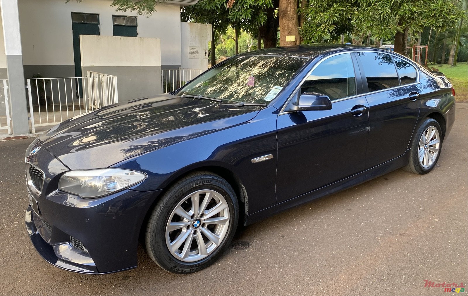 2010' BMW 5 Series 523i for sale. Terre Rouge, Mauritius